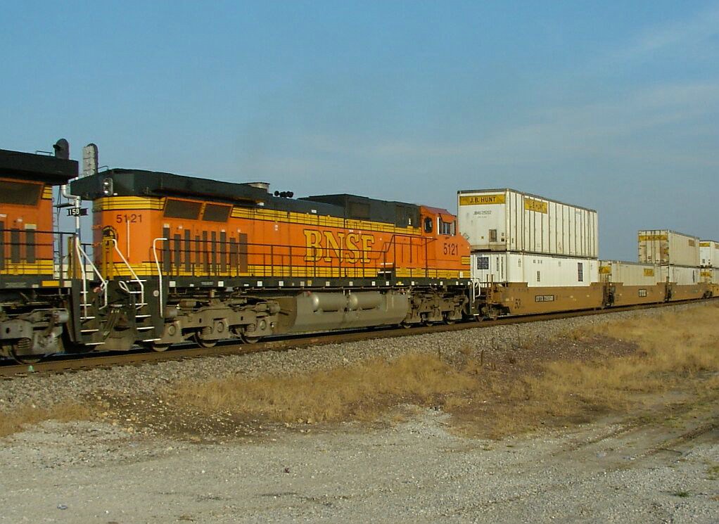 BNSF 5121